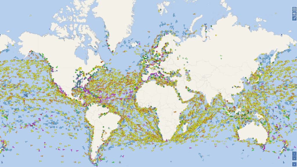 VesselFinder – Track Ships Live with AIS
